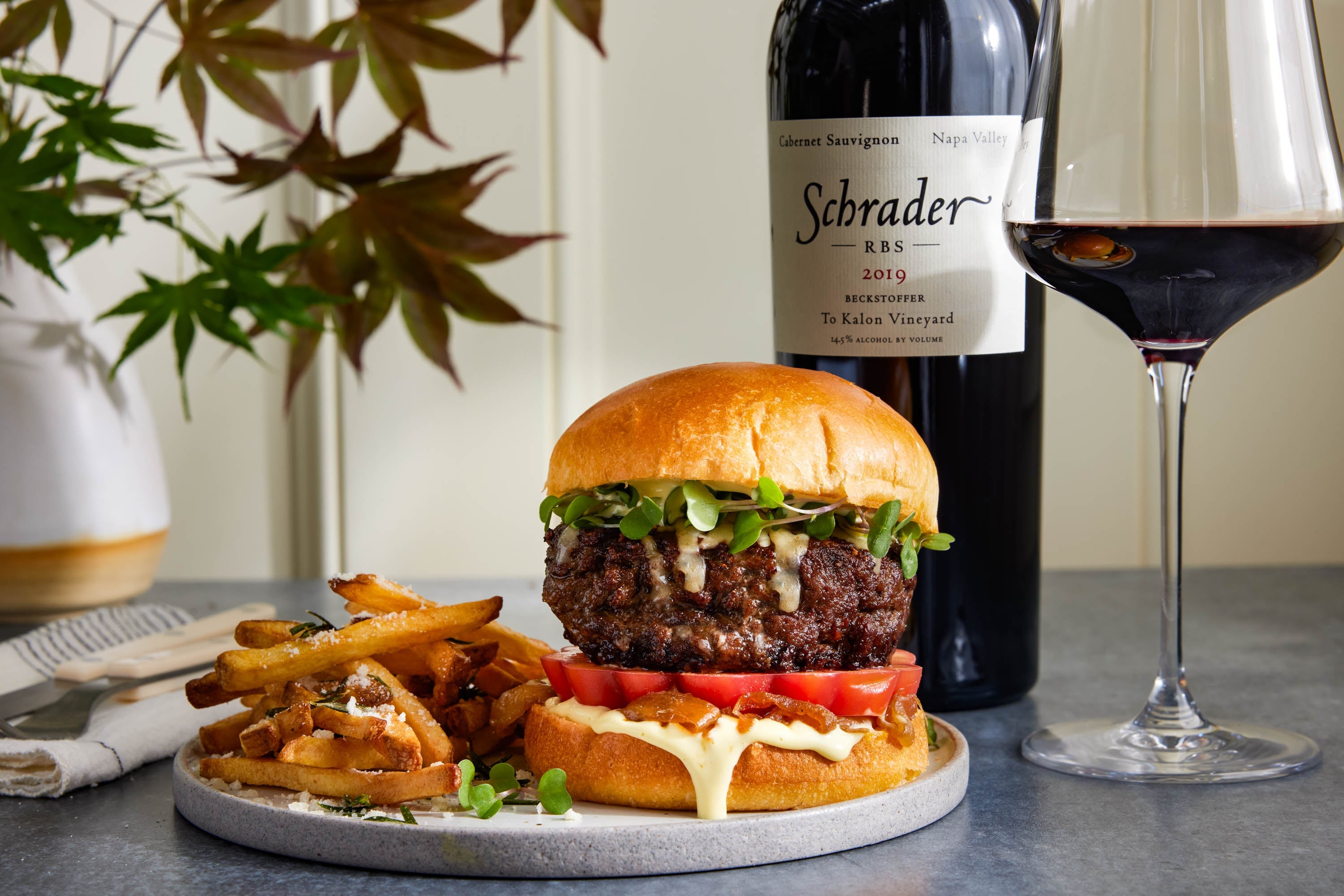 Luxe Burger with Wagyu Beef – Schrader Cellars